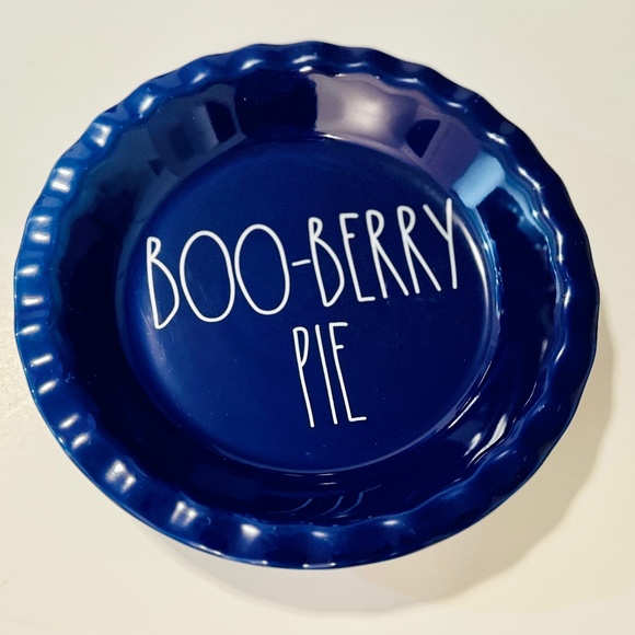 Rae Dunn | Kitchen | Boo Berry Pie Plate | Poshmark